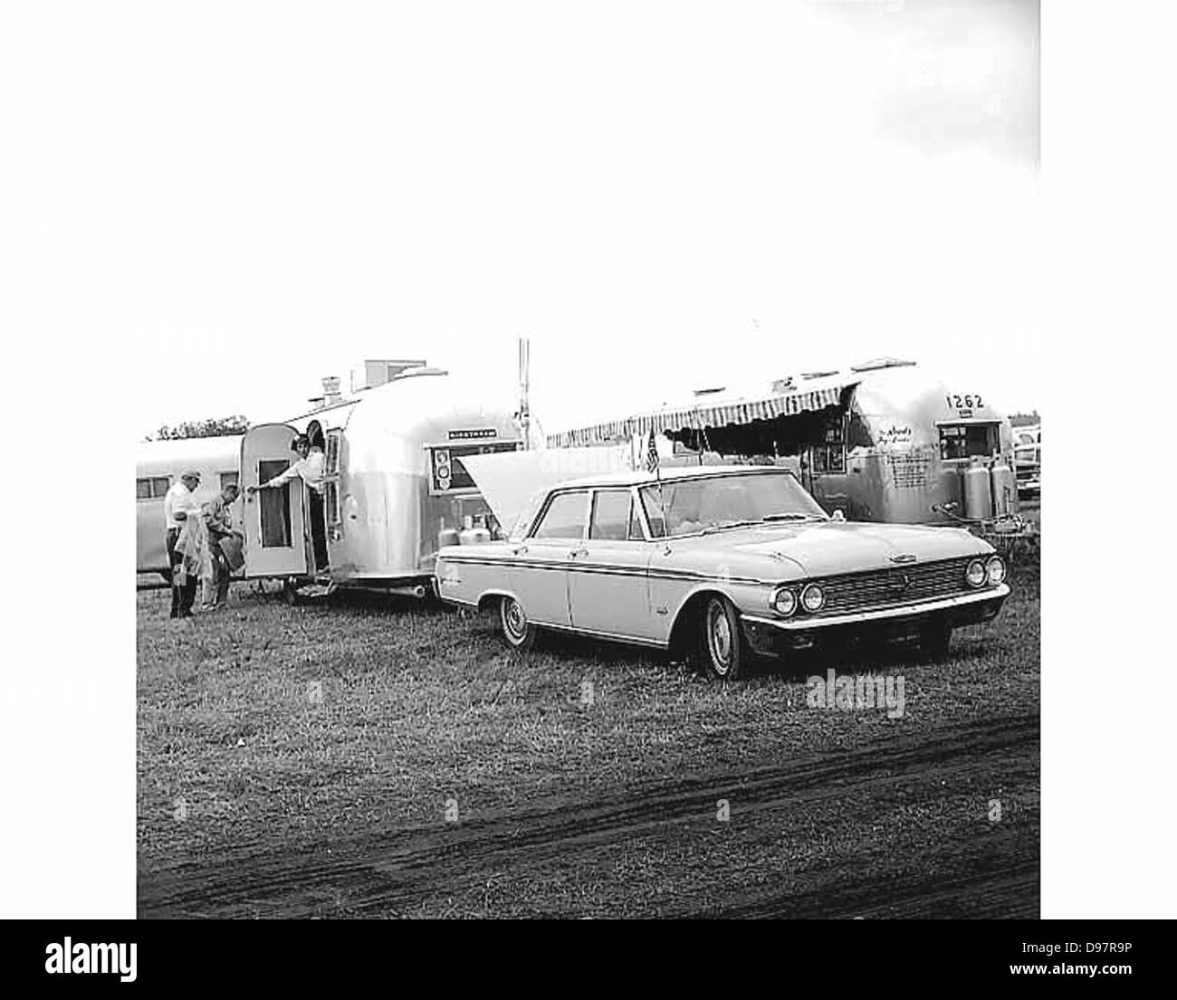 Historic vintage airstream trailers hi-res stock photography and images ...
