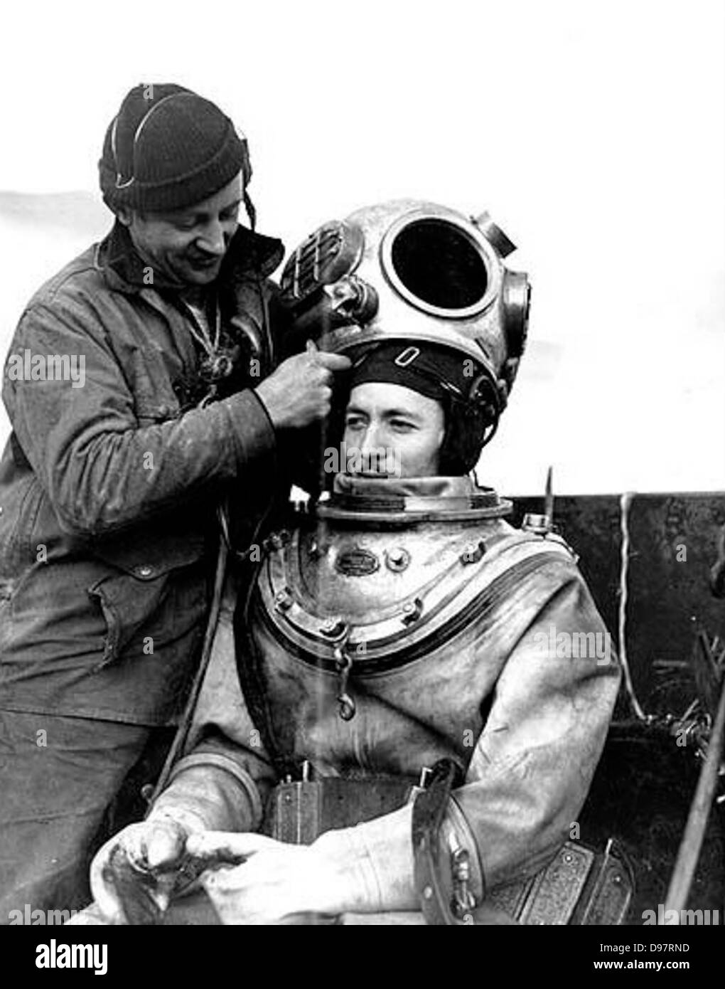 A diver working at the construction site of the Grand Coulee Dam ...