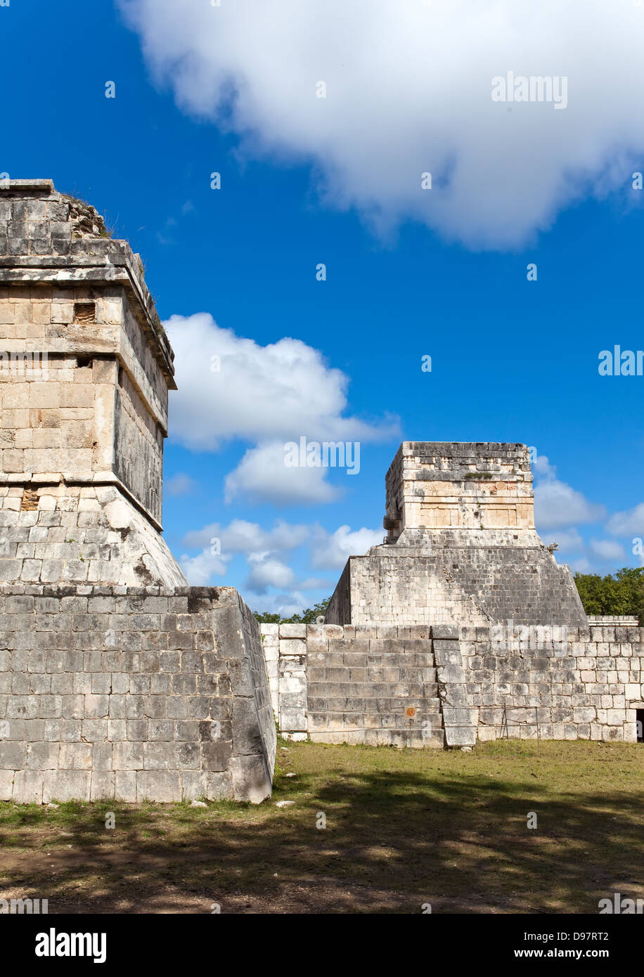 Chichen Itza pyramid, Yucatan, Mexico Stock Photo - Alamy