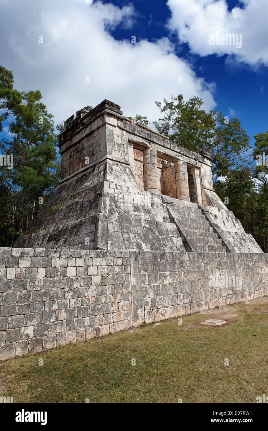 Chichen Itza pyramid, Yucatan, Mexico Stock Photo - Alamy