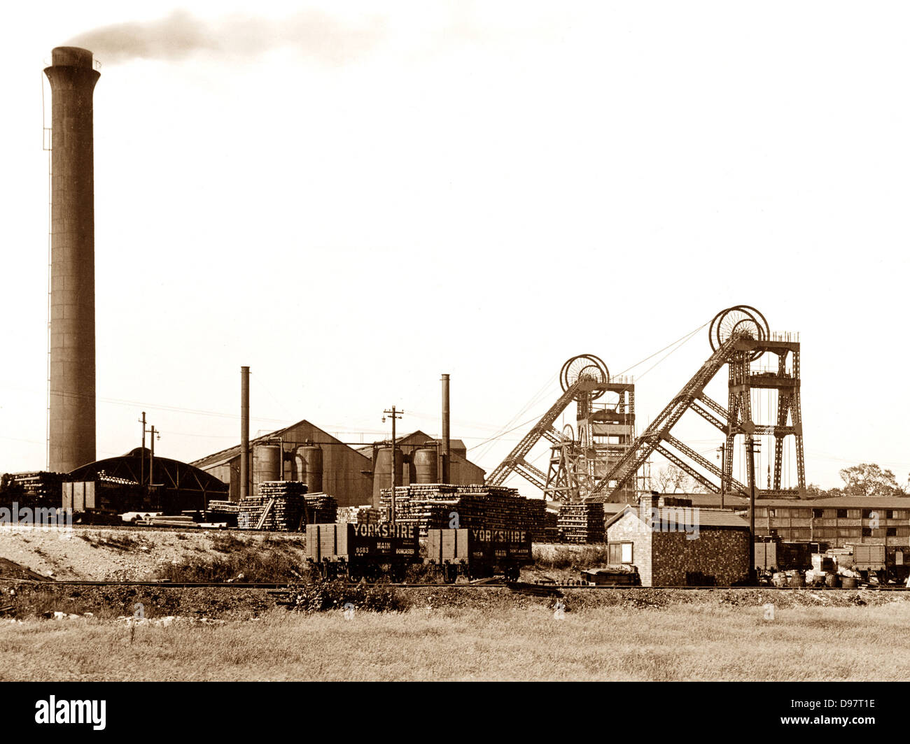Pit mine colliery england hi-res stock photography and images - Alamy