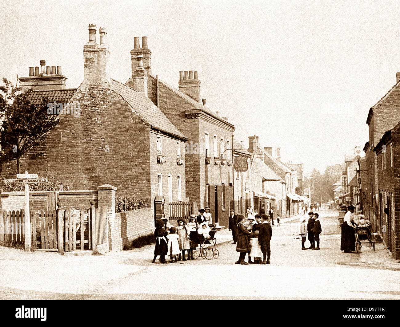 Edwinstowe early 1900s Stock Photo - Alamy