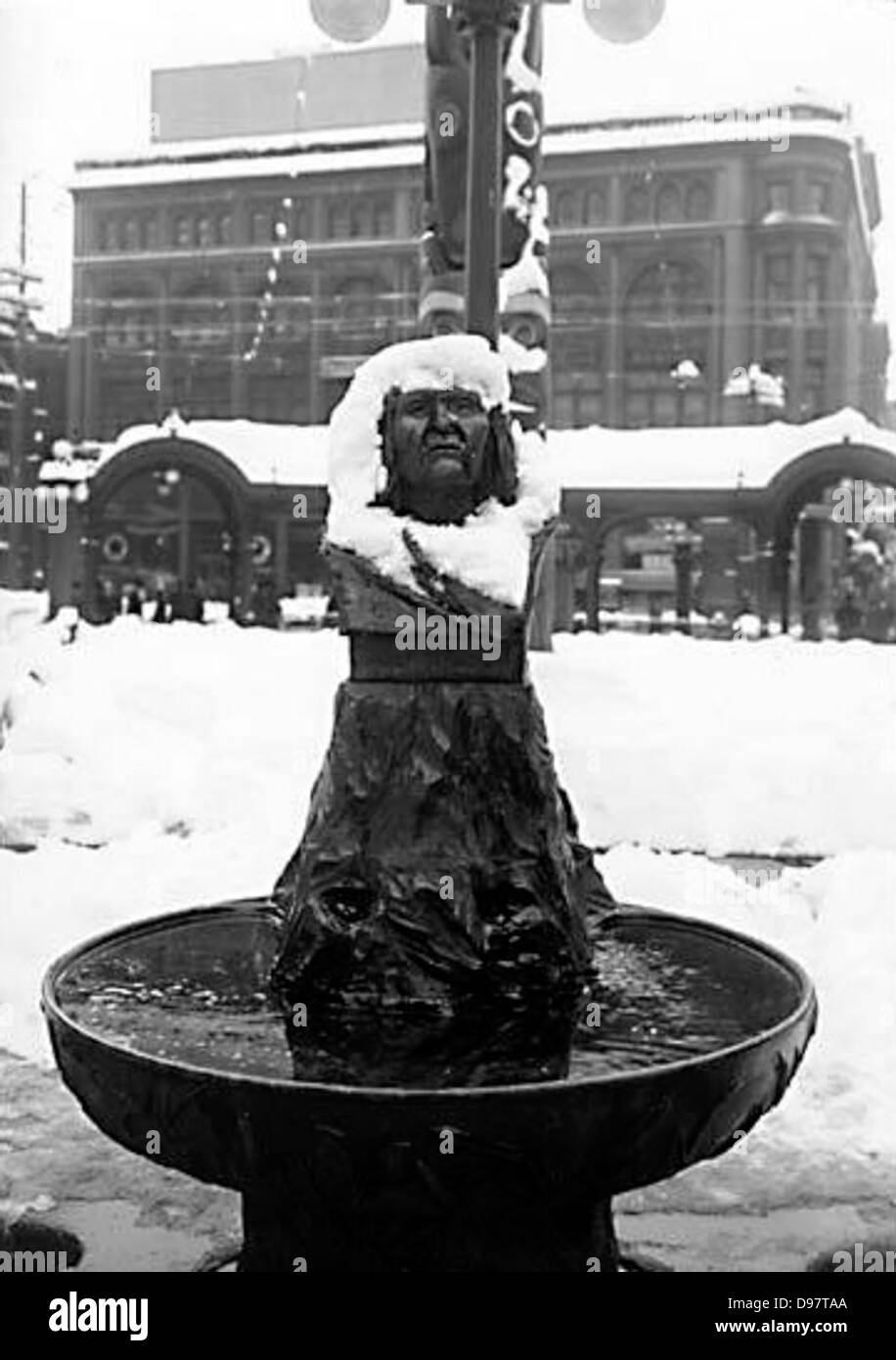 Pioneer monuments Black and White Stock Photos & Images - Alamy