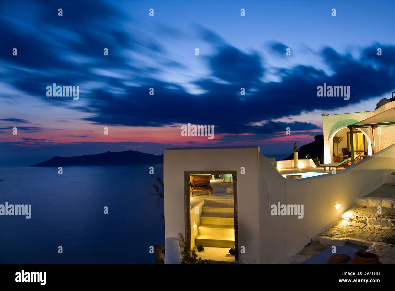 Cycladic style building hi-res stock photography and images - Alamy