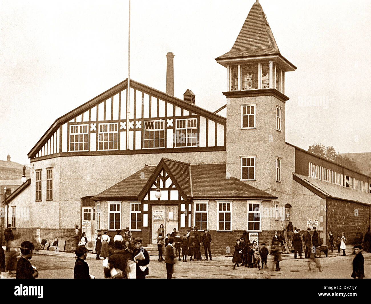 Skating rink 1900s hi-res stock photography and images - Alamy