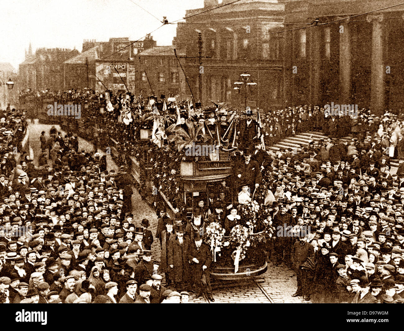 Oldham First Electric Tram early 1900s Stock Photo - Alamy