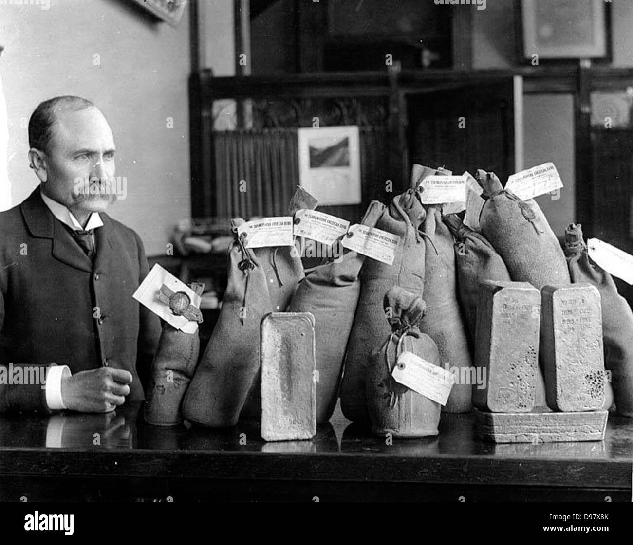 First shipment of gold from Nome to Seattle Stock Photo - Alamy