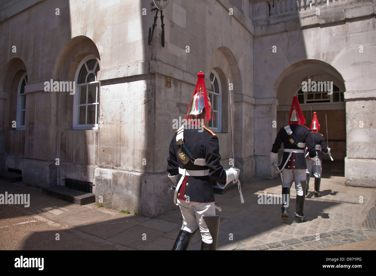 Scots guards buckingham palace hi-res stock photography and images - Alamy