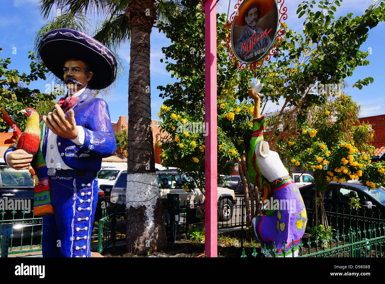 Statues in front of a Mexican restaurant Stock Photo - Alamy