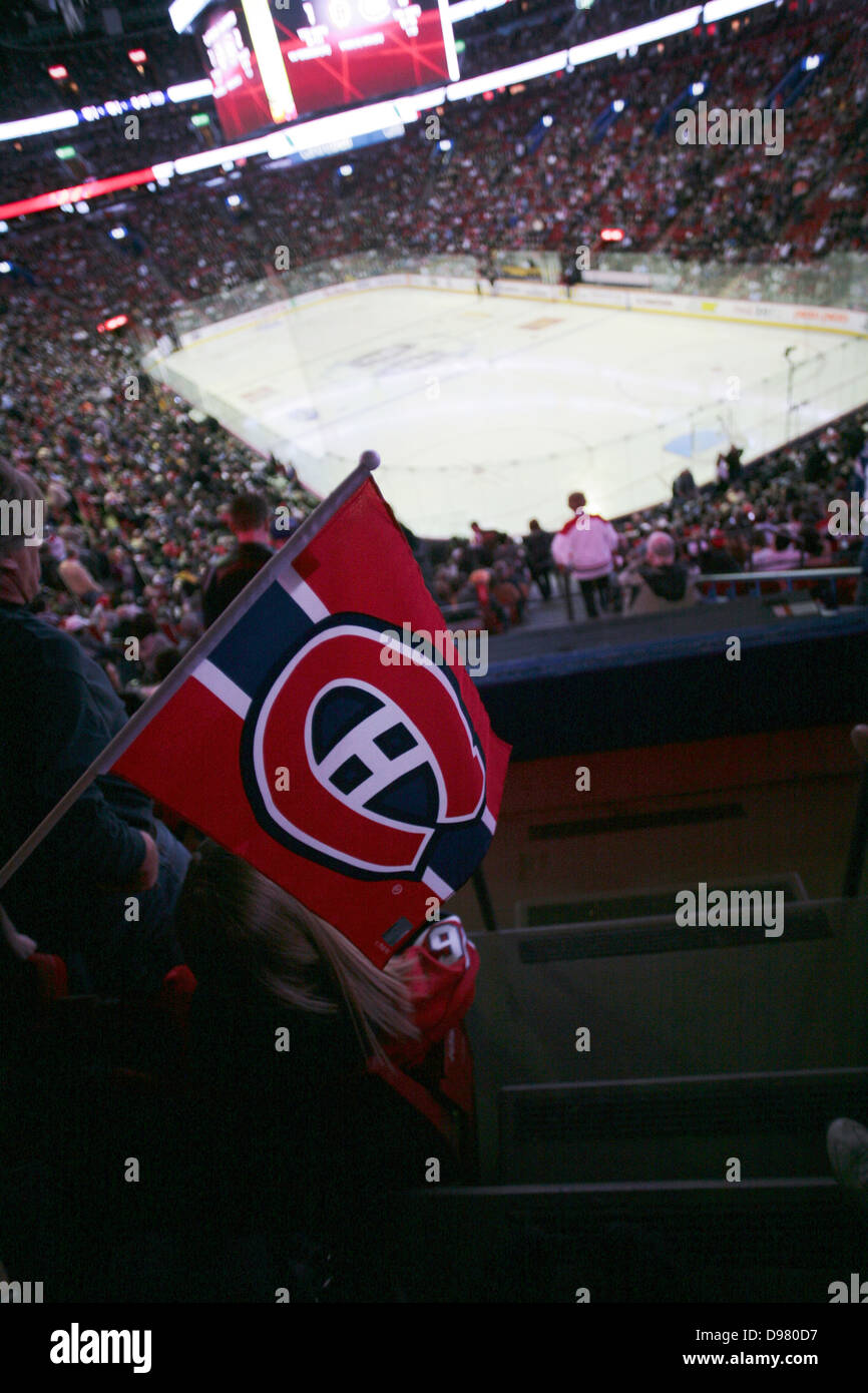 Bell centre montreal hockey canadiens hi-res stock photography and ...