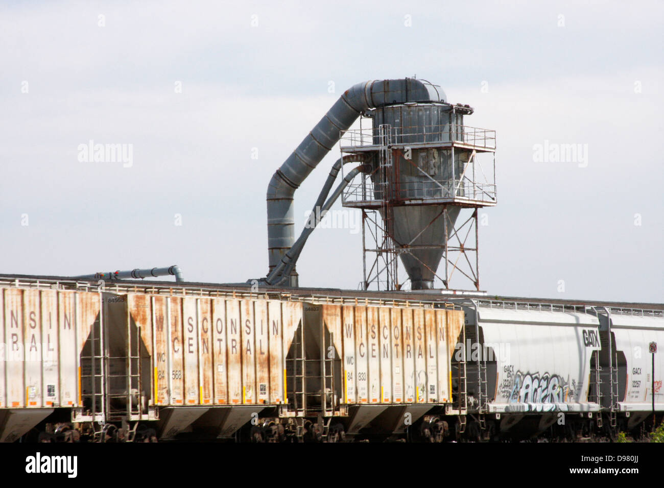 Quad graphics hi-res stock photography and images - Alamy