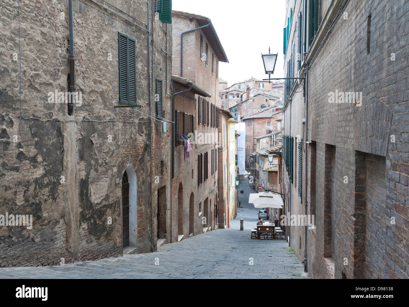 Streets in the medieval centre of Siena, Tuscany, Italy Stock Photo - Alamy