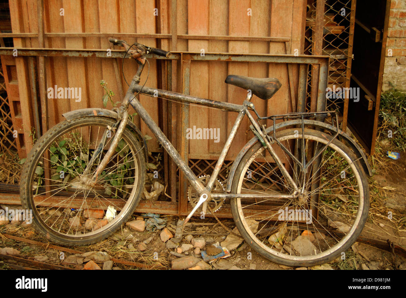 Traditional old cycle hi-res stock photography and images - Alamy