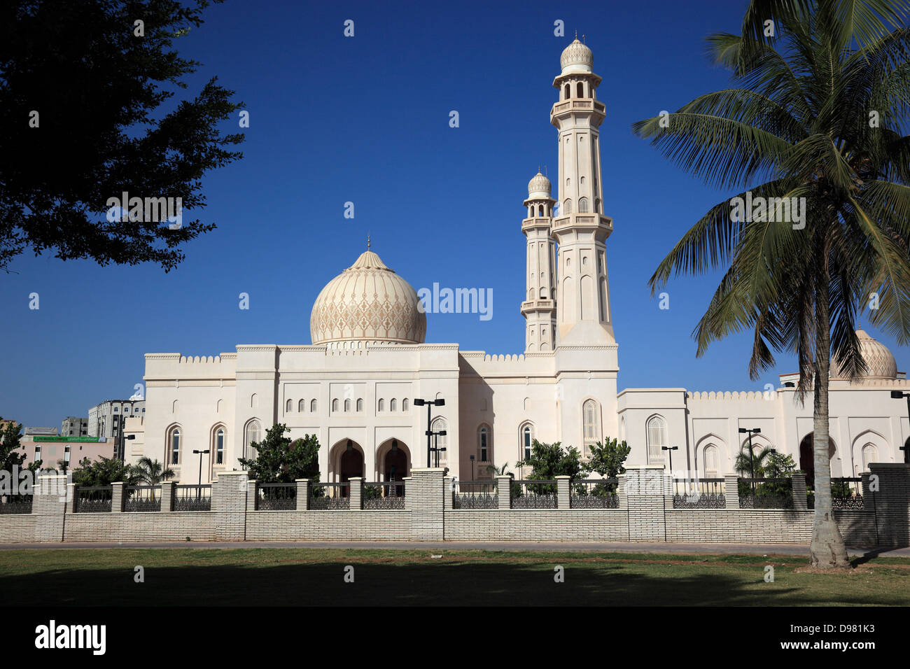 Sultan Qaboos Moschee, Friday mosque, Salalah, Oman Stock Photo - Alamy