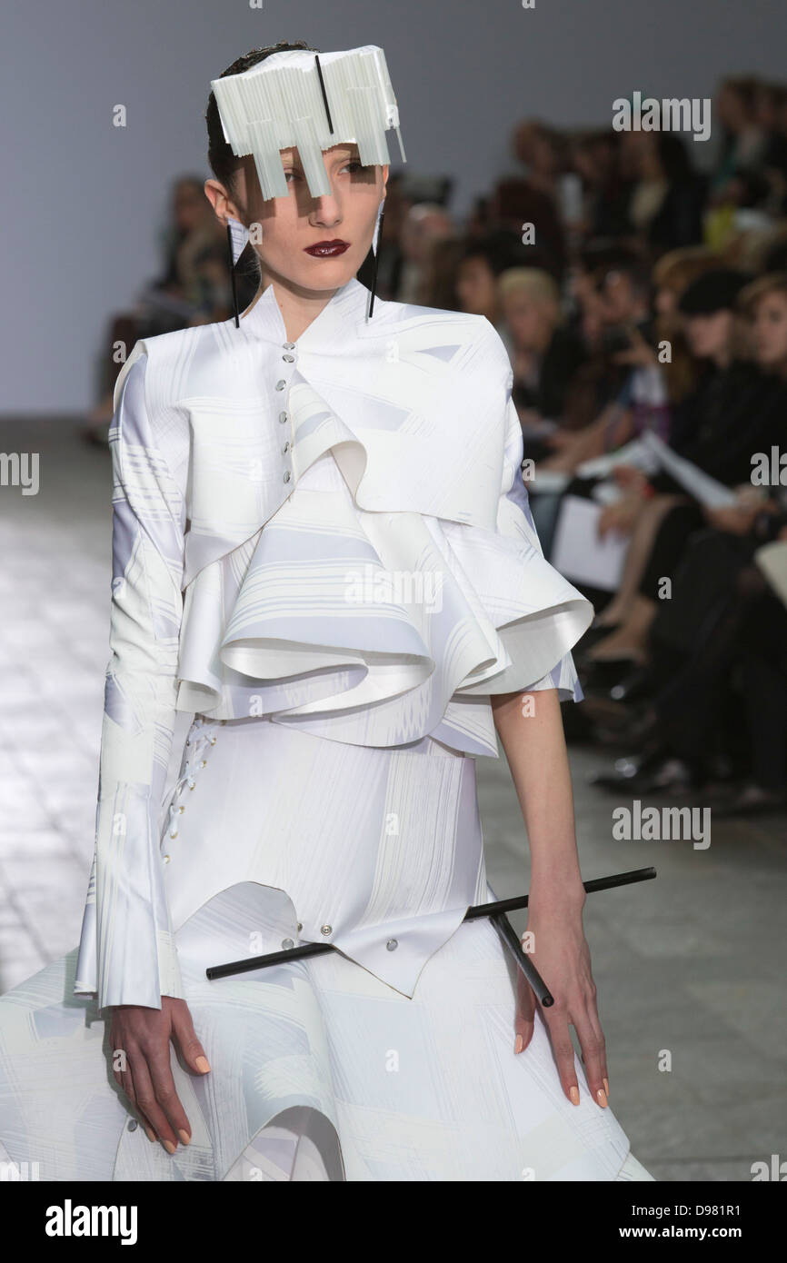 Central Saint Martins BA Fashion show with collections by graduate ...