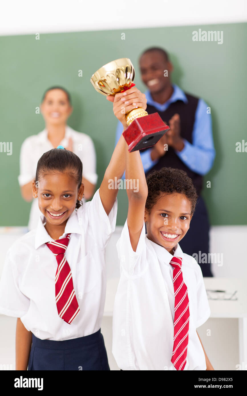 Students clapping in classroom hi-res stock photography and images - Alamy
