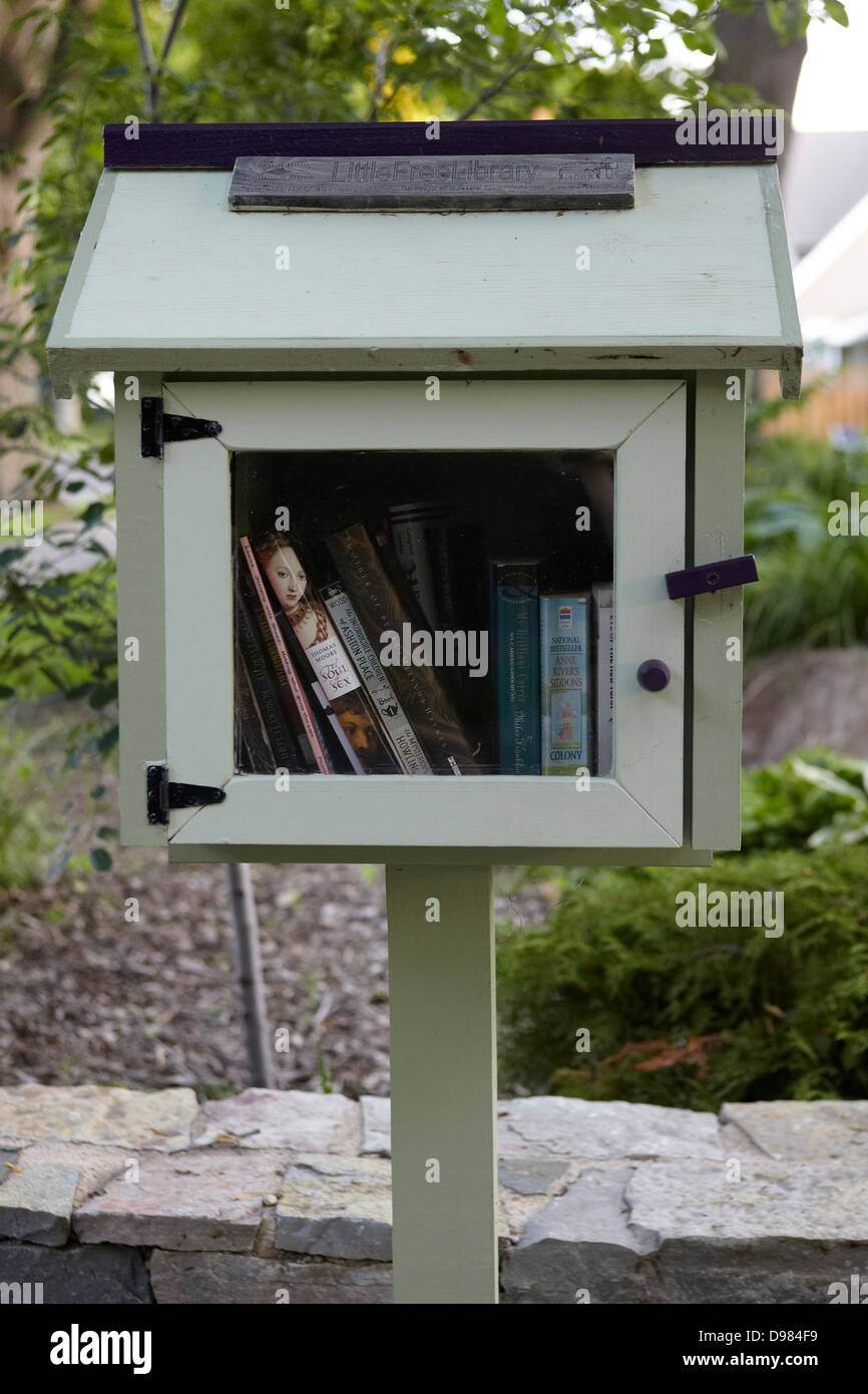 Little free library hi-res stock photography and images - Alamy