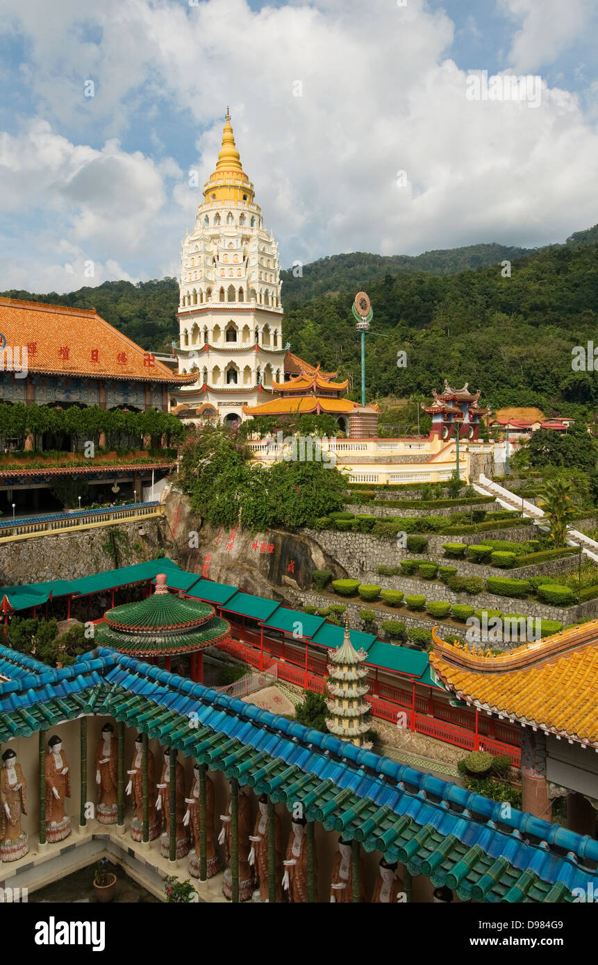 Chinese temple pagoda hi-res stock photography and images - Alamy