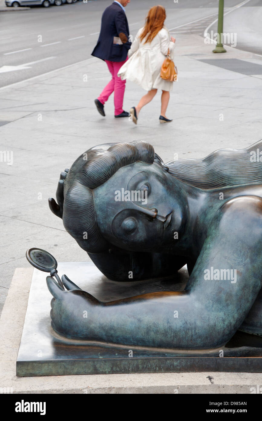 Woman with mirror botero hi-res stock photography and images - Alamy