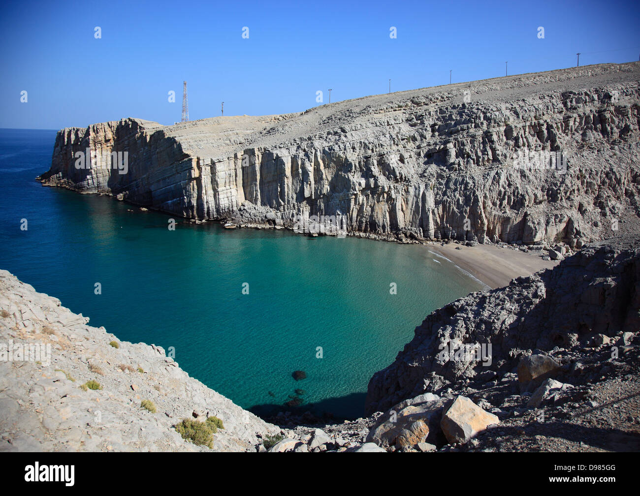 Coast in the Arabian gold, with Bukha, Bucha, in the granny's niches ...