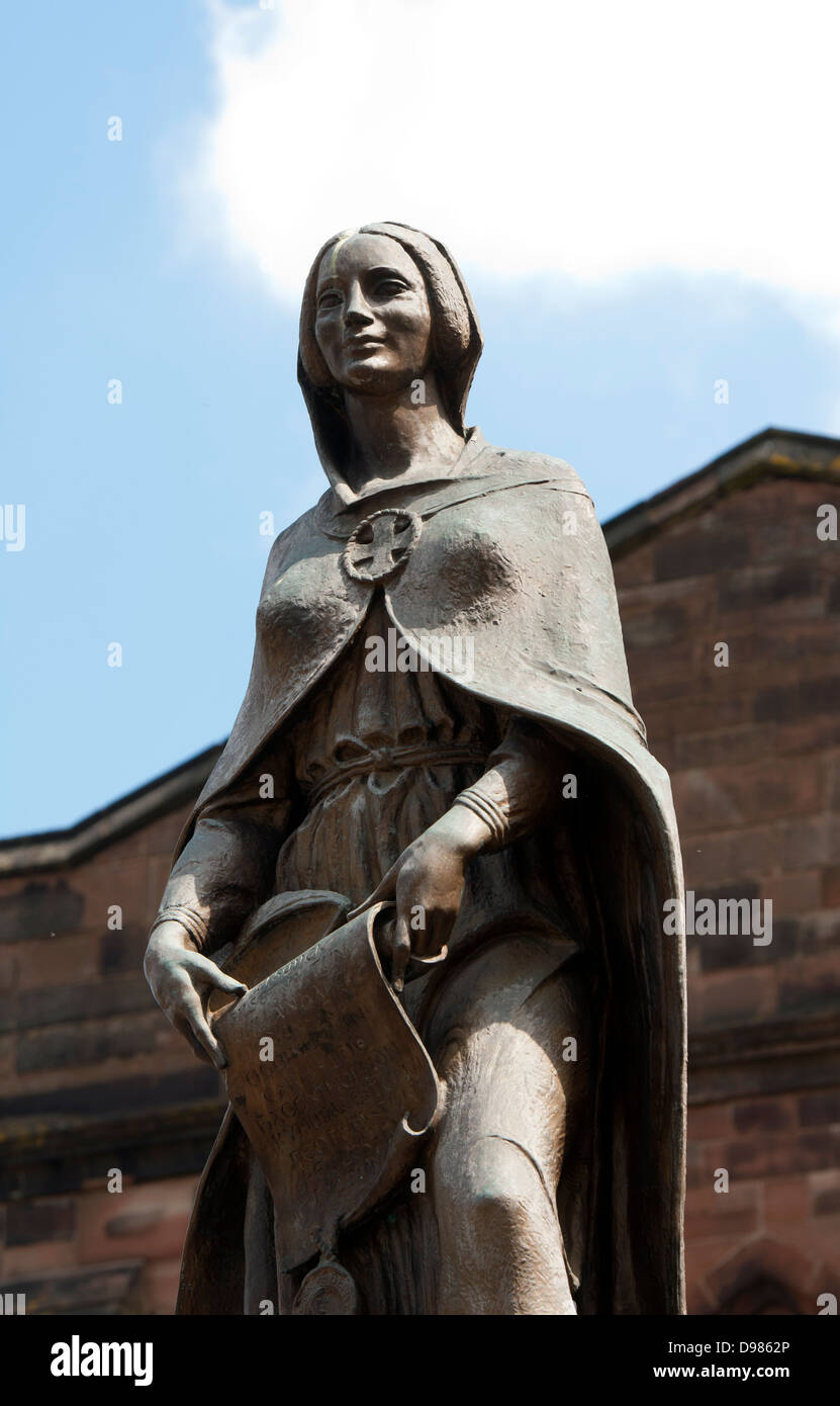 Lady Wulfrun statue, Wolverhampton, West Midlands, UK Stock Photo - Alamy