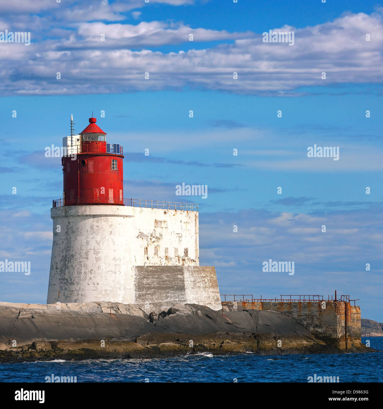 Red tower hi-res stock photography and images - Alamy