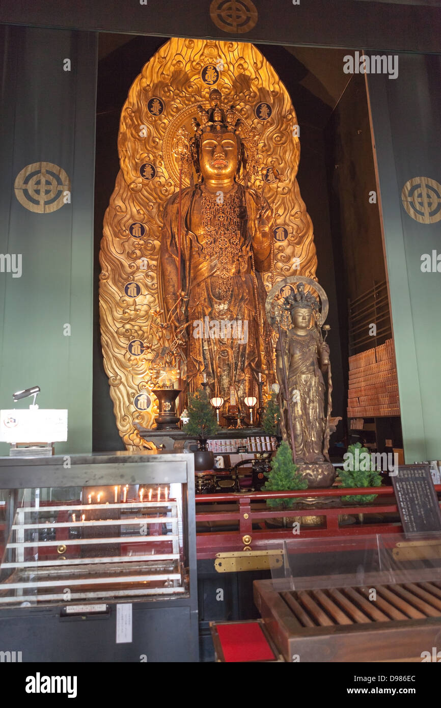 11-headed Kanzeon (Hase Kannon) golden Buddha in Kannon-do Hall in ...
