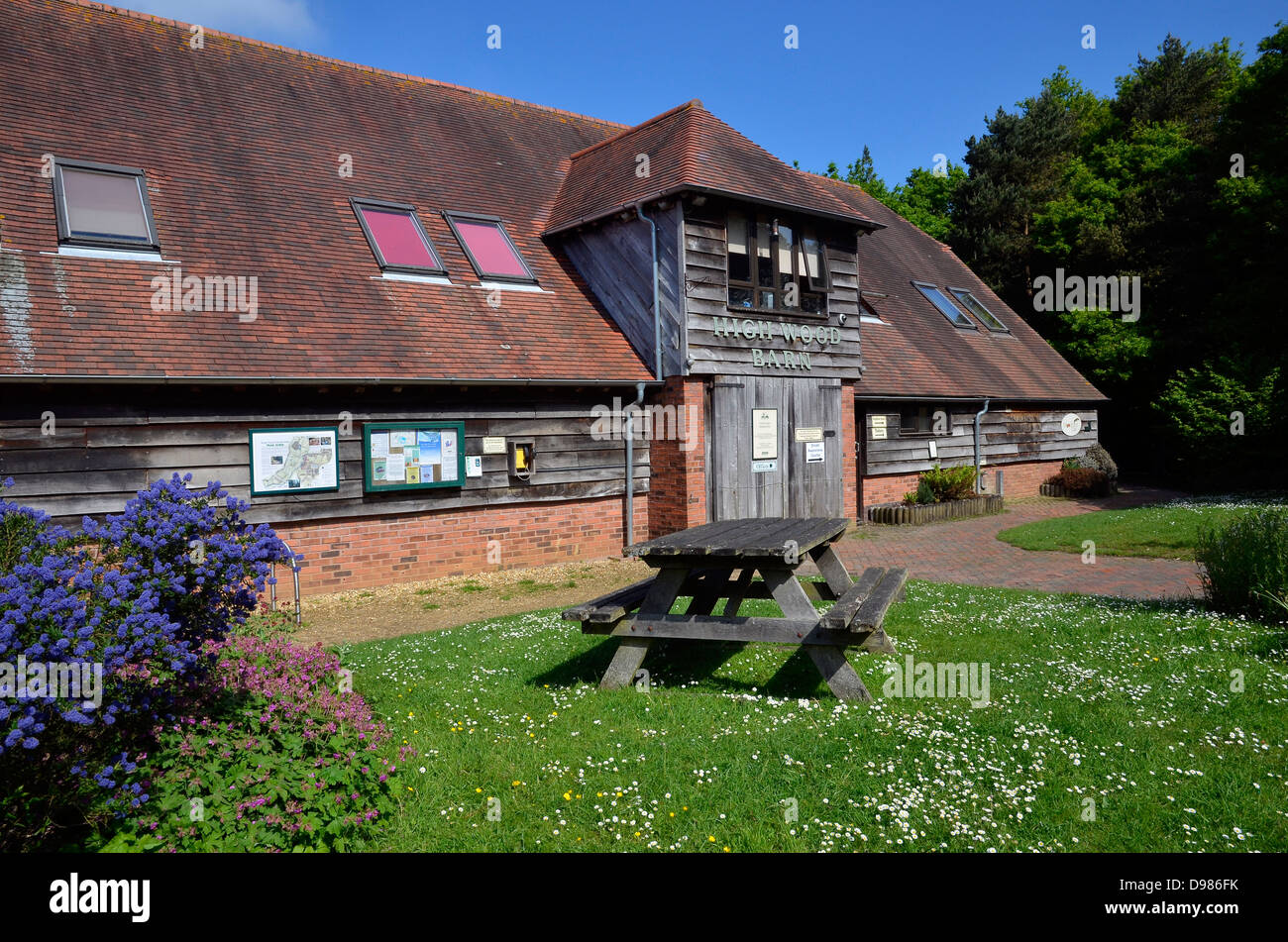 Visitor centre and offices, Itchen Valley Country Park, West End ...