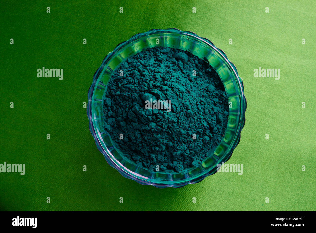 Green color heap hi-res stock photography and images - Alamy