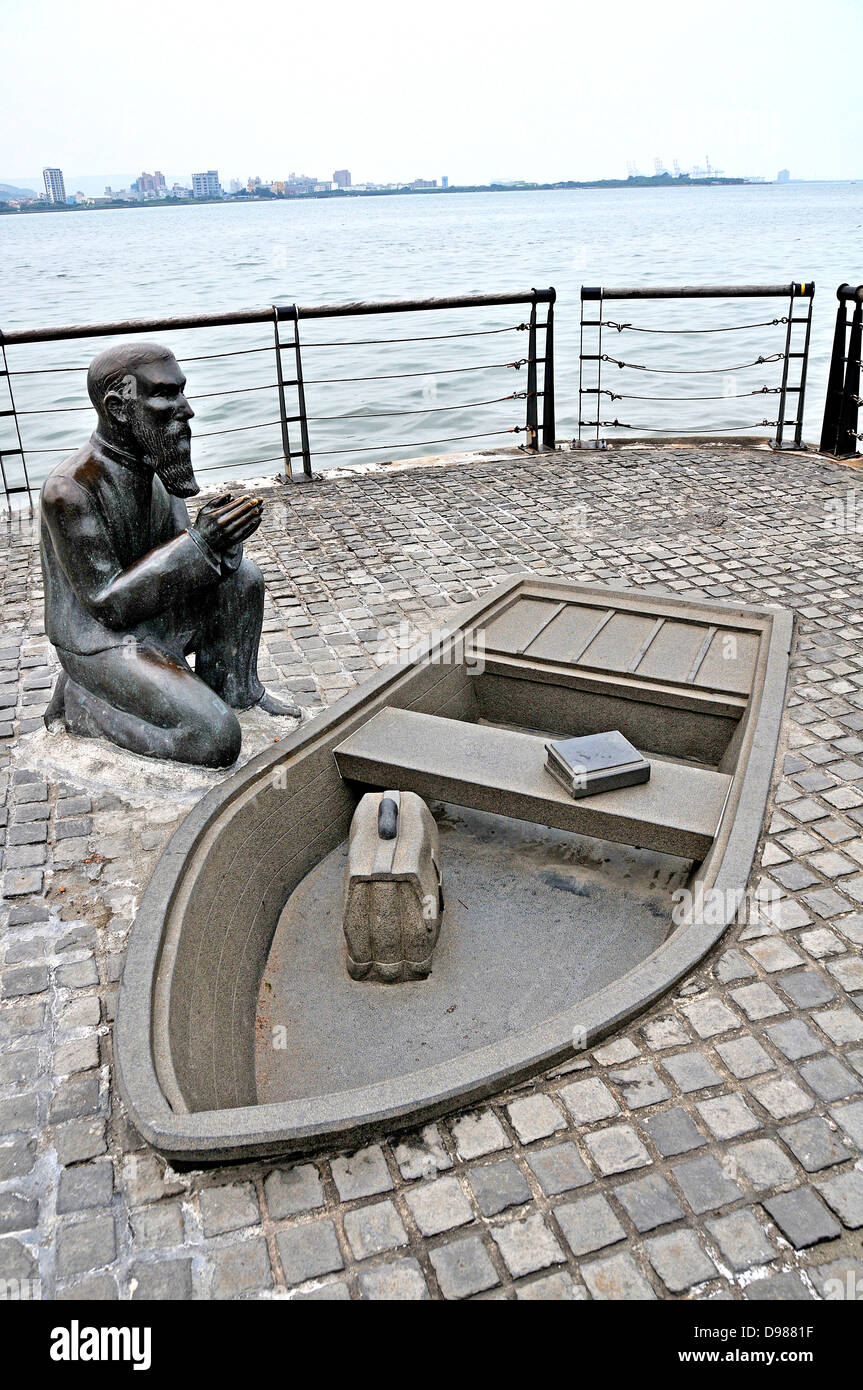 Statue of prayer hi-res stock photography and images - Alamy