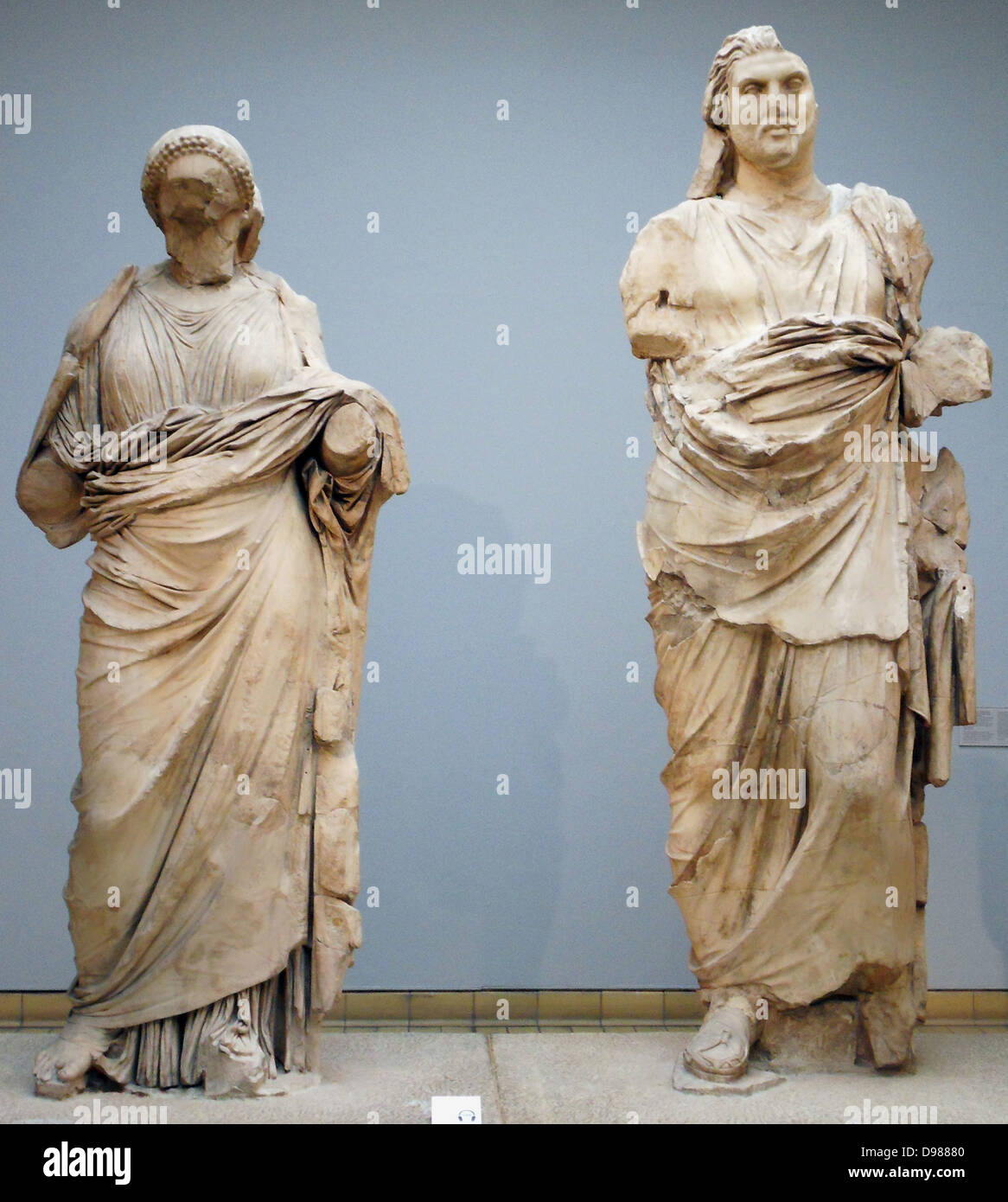 Greek woman and man hi-res stock photography and images - Alamy