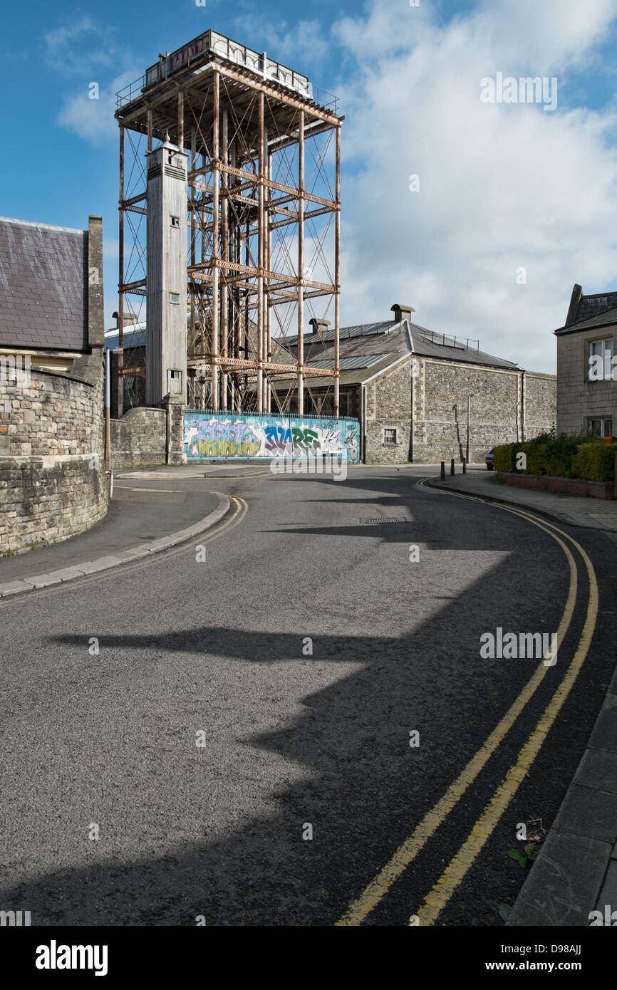 Disused water tower at the old GWR railway works in Swindon Stock Photo ...