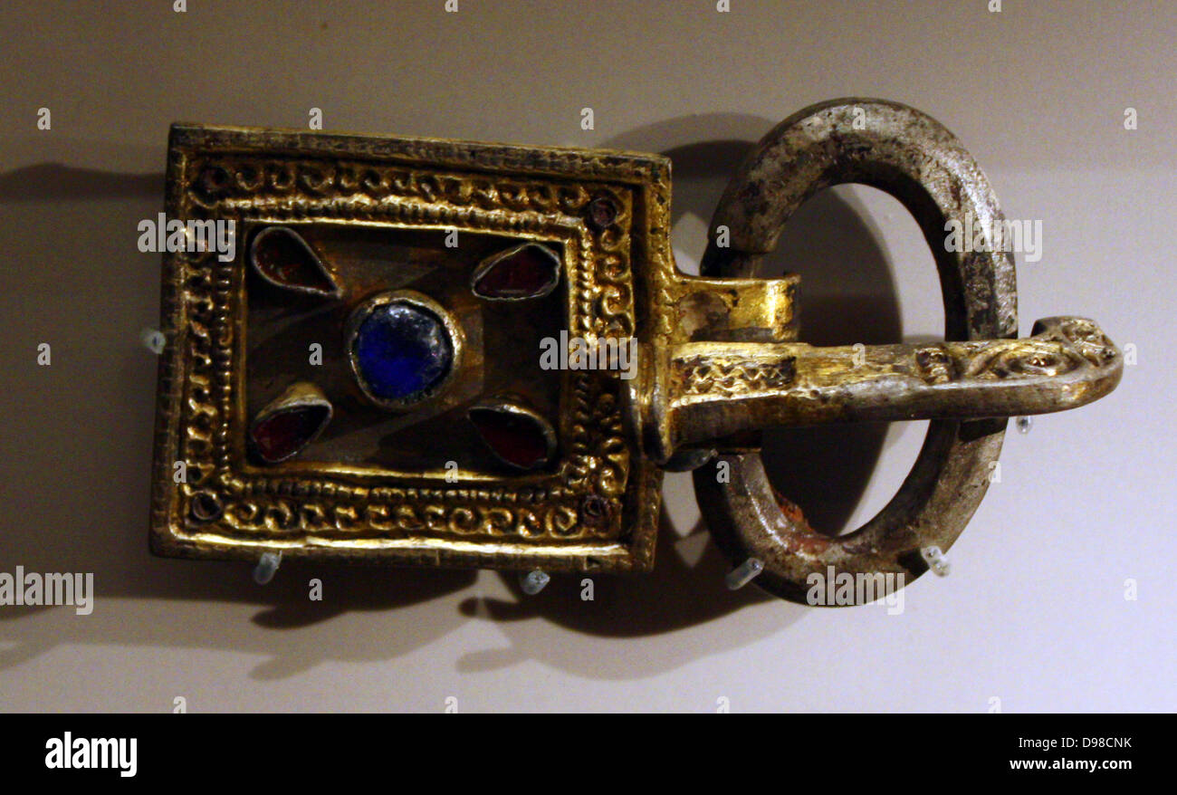 Ostrogothic jewellery hi-res stock photography and images - Alamy