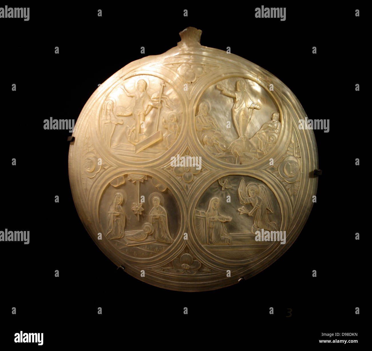 Pearl oyster shells. Decorated shells were made in the Holy Land from ...