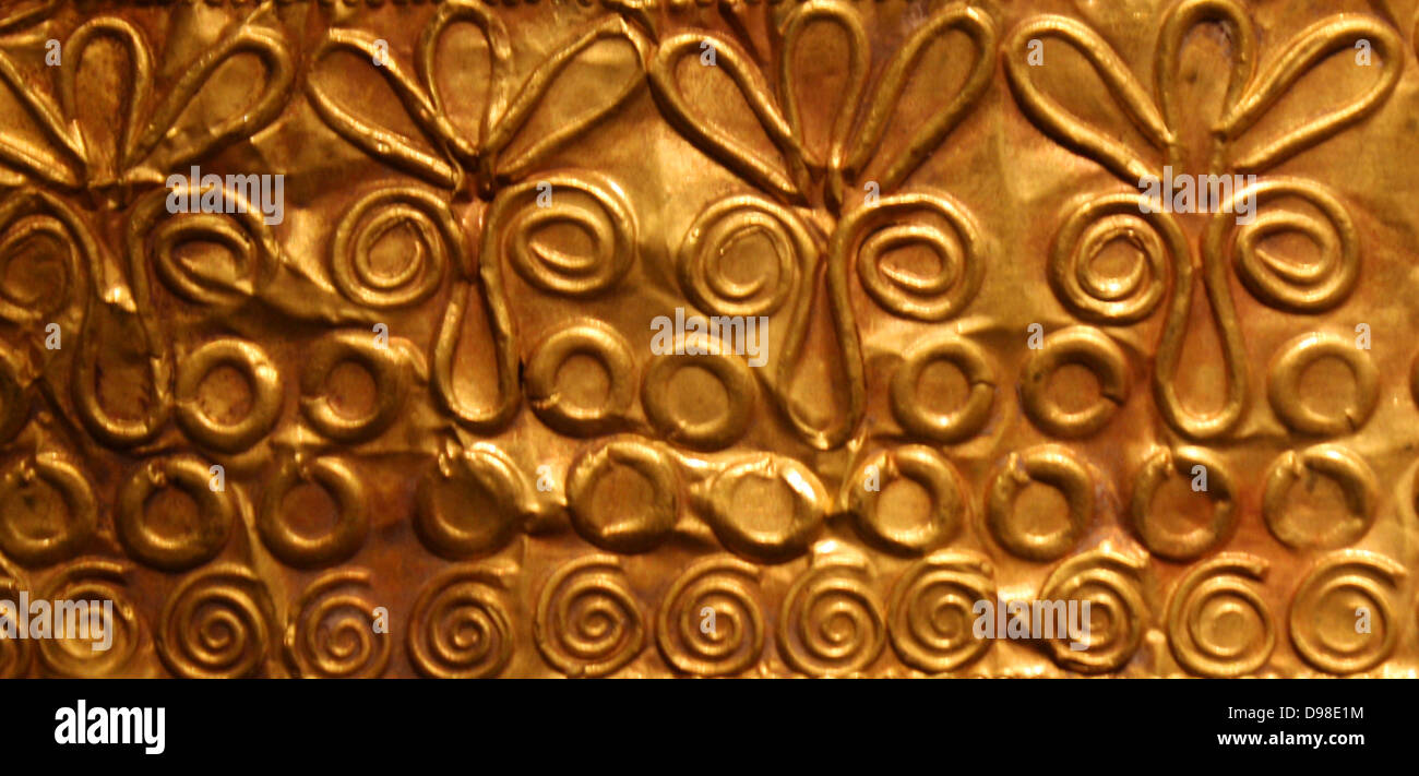 Bronze dirk (dagger) blade, upper part of the midrib decorated with a ...