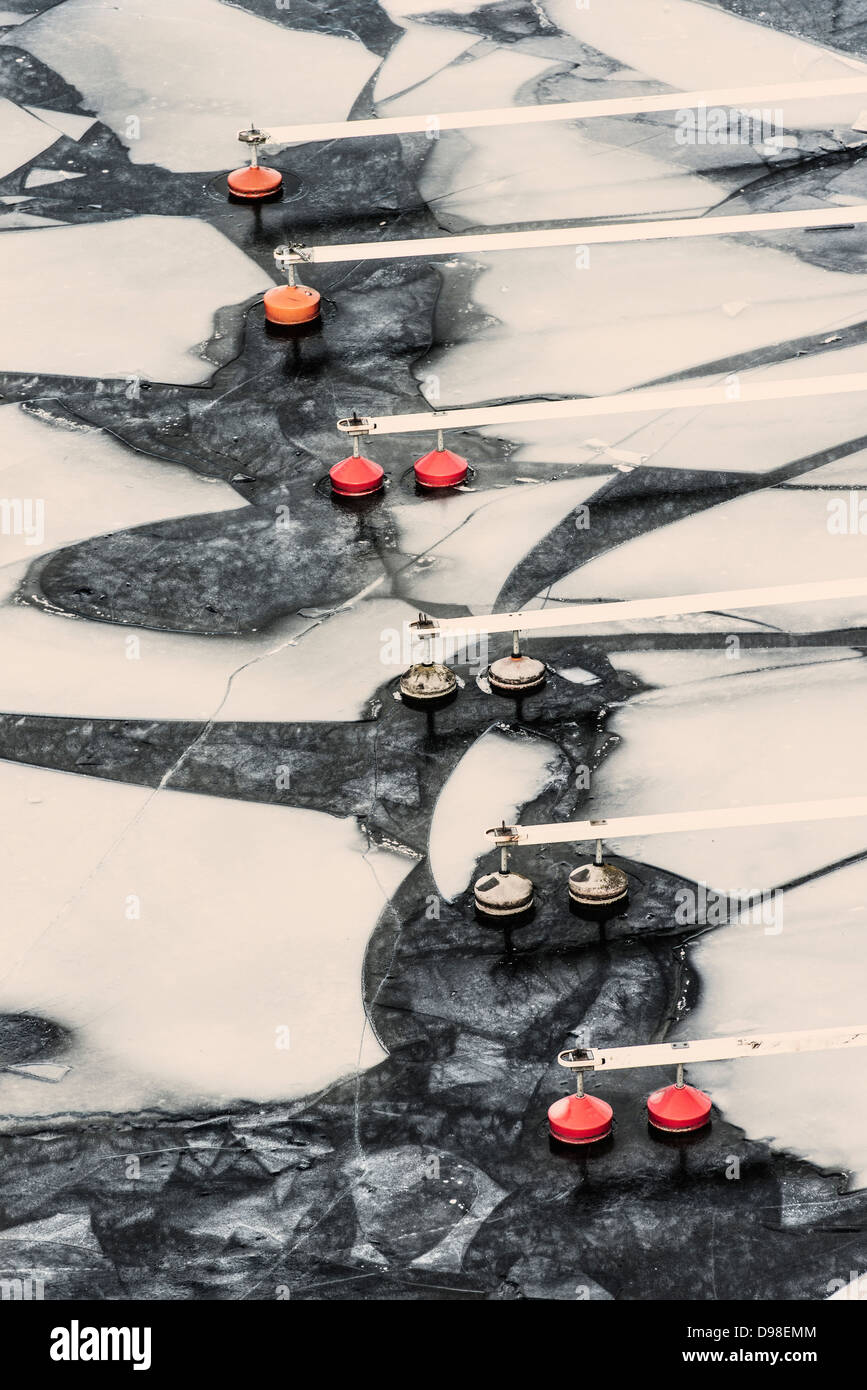 Broken ice sheets hi-res stock photography and images - Alamy