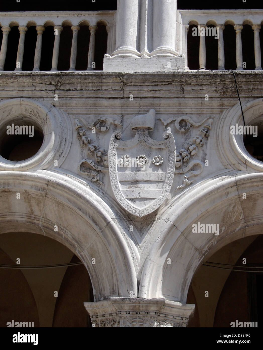 (Detail) architectural feature on the facade of the Doge's Palace in ...