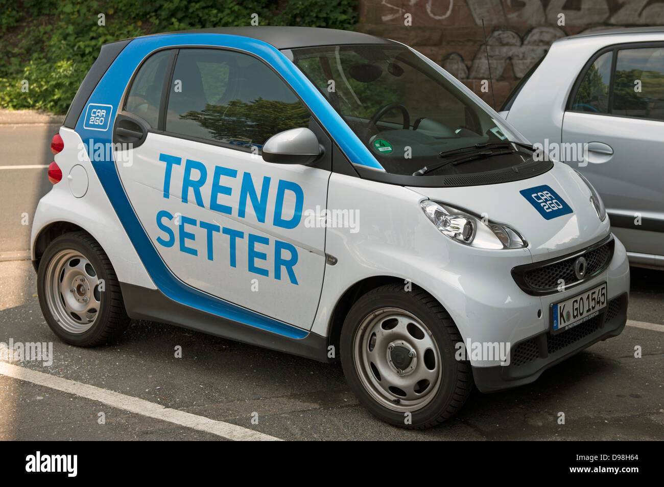 Smart car to go Stock Photo - Alamy