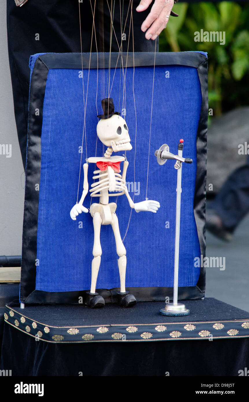 Wooden Skeleton Puppet Stock Photos & Wooden Skeleton Puppet Stock ...