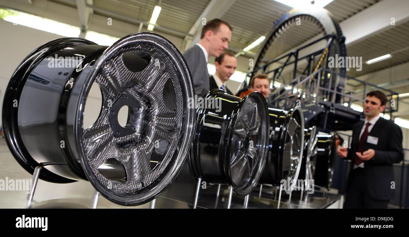 Engeneer Michael Dressler (L-R), Andre Bartsch, Sandro Maeke and ...