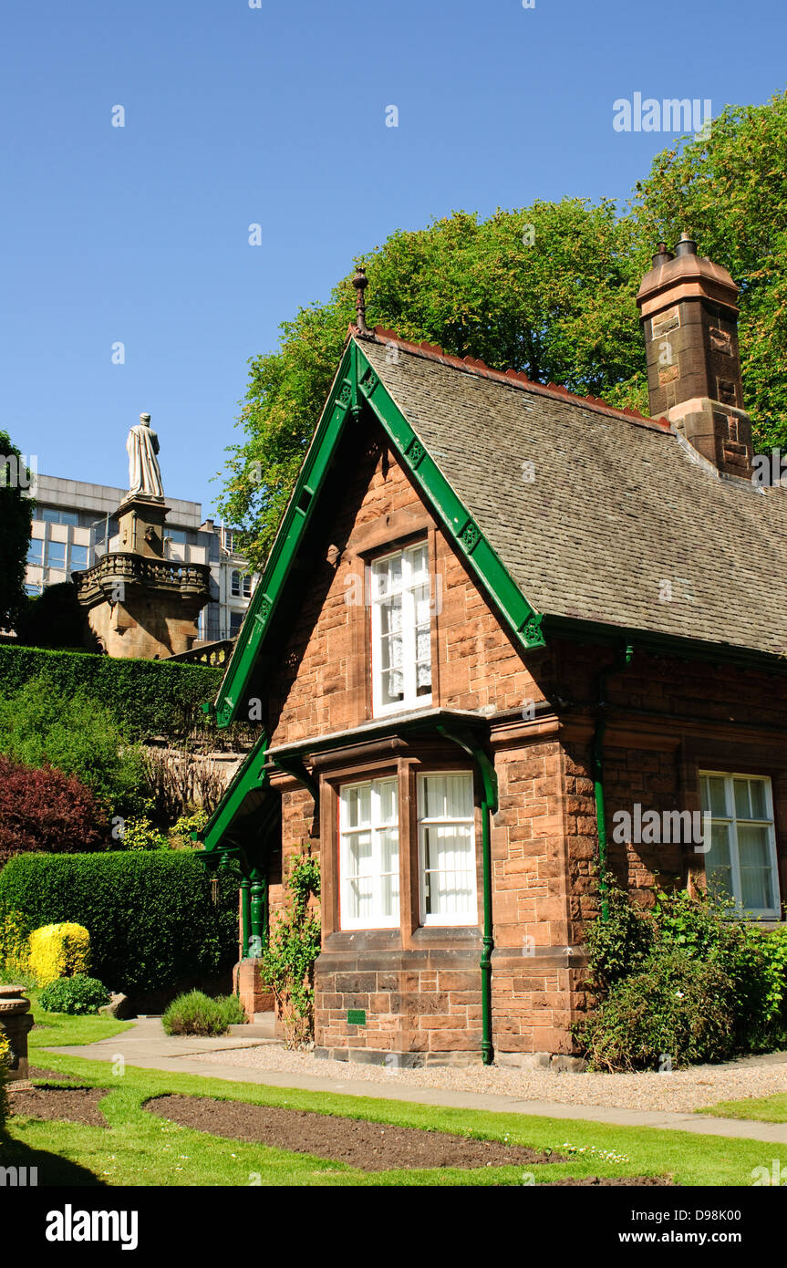 The gardener’s cottage edinburgh hi-res stock photography and images ...