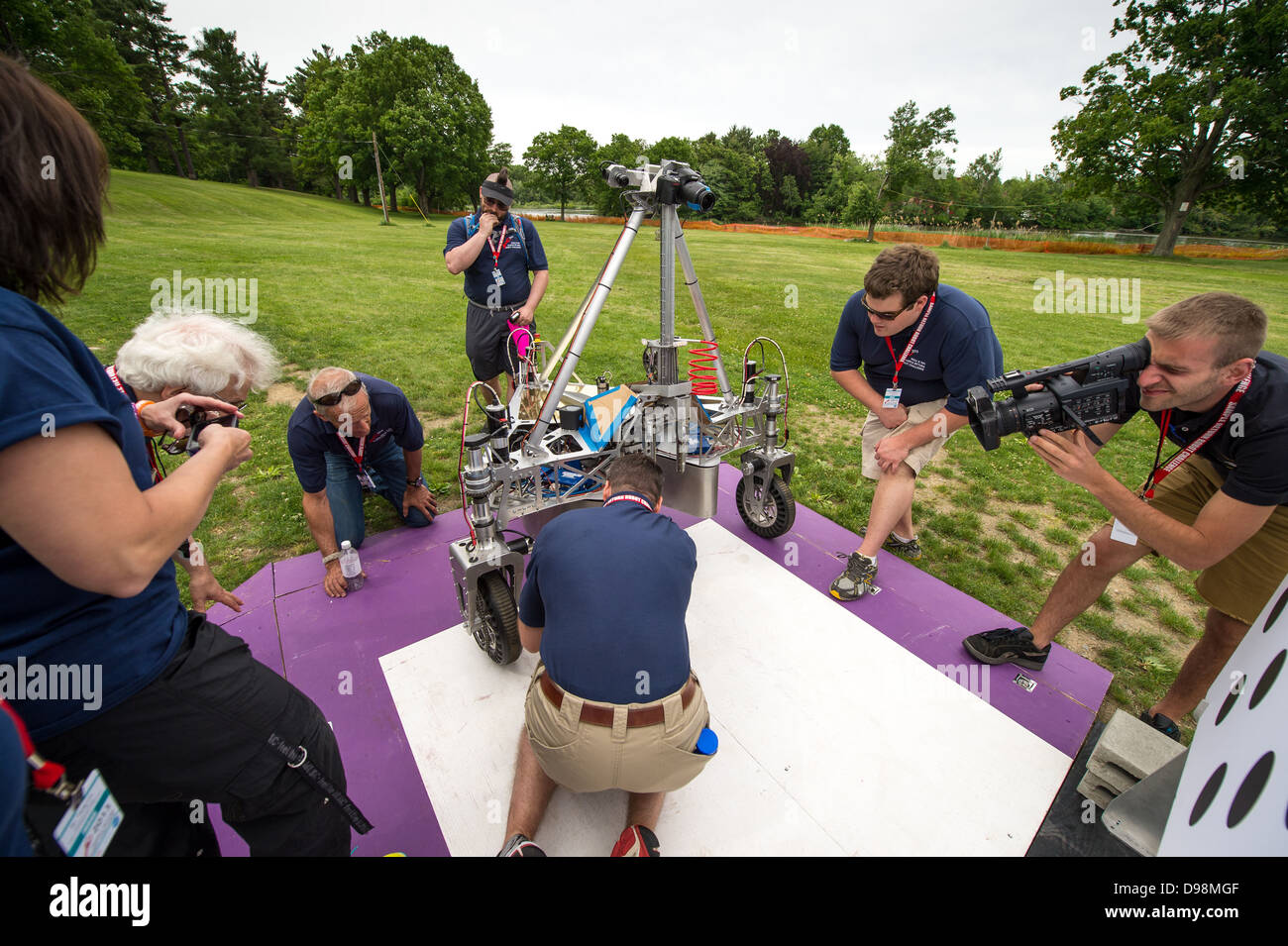 The 2013 Sample Return Robot Challenge at Worcester Polytechnic ...