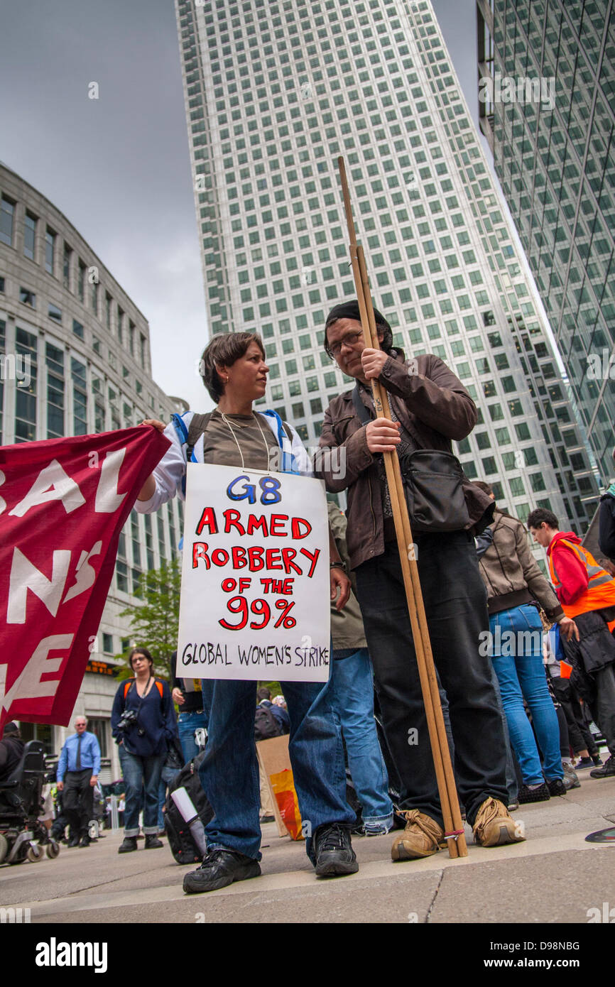 Capitalism is armed robbery hi-res stock photography and images - Alamy