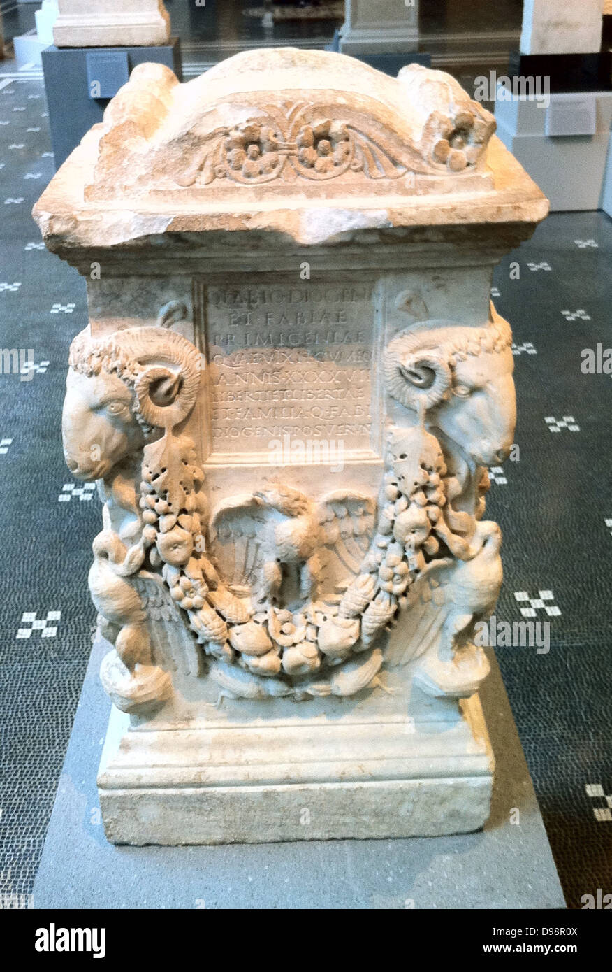 Marble Roman funerary altar. Early Imperial, Julio-Claudian ca. A.D. 14 ...