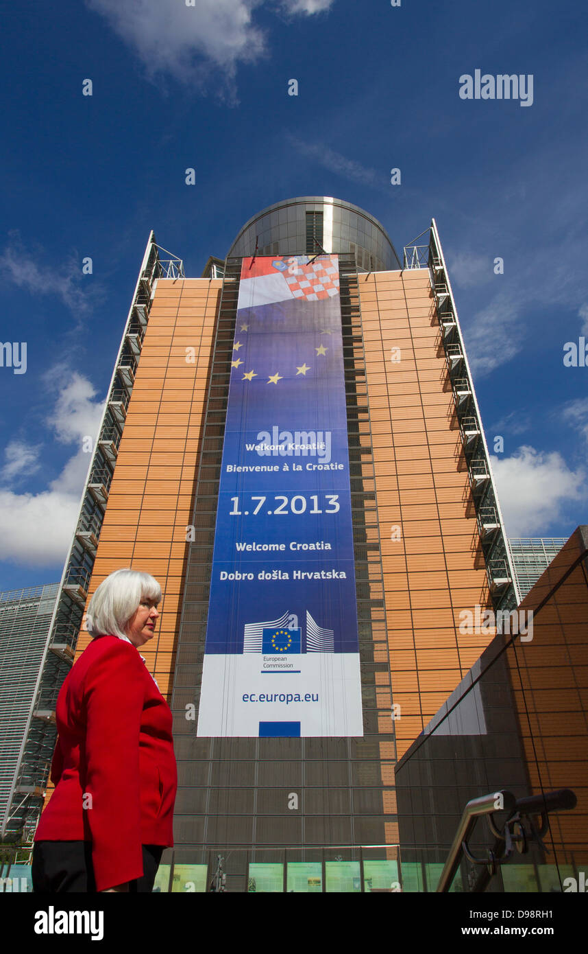 Banner on building hi-res stock photography and images - Alamy