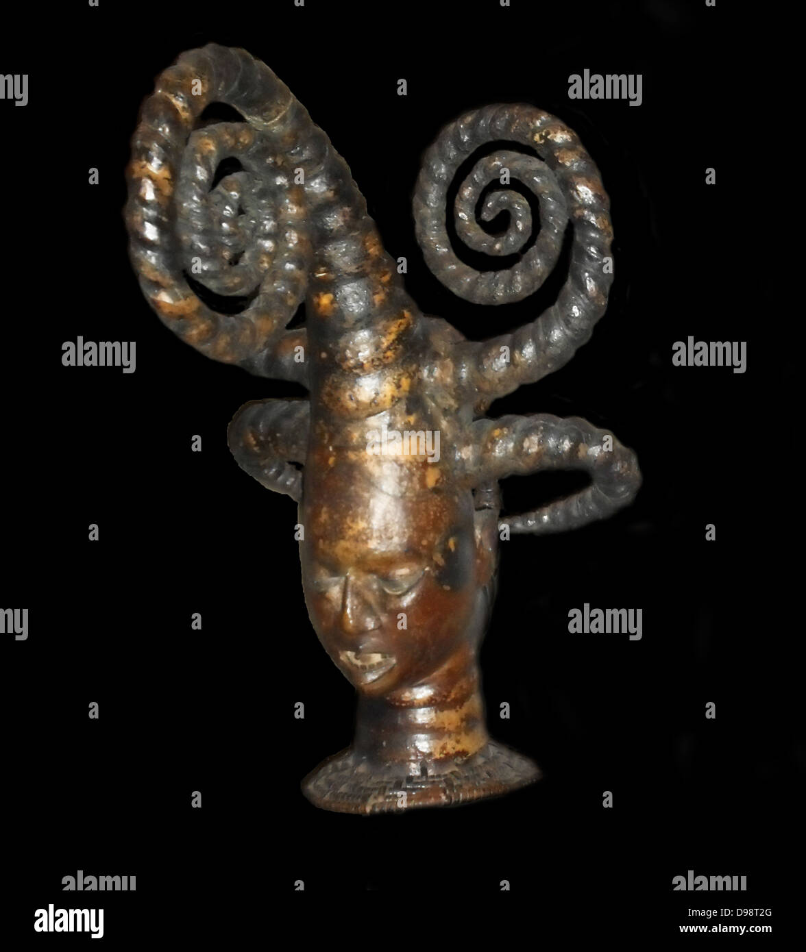 Ejagham tribe hi-res stock photography and images - Alamy