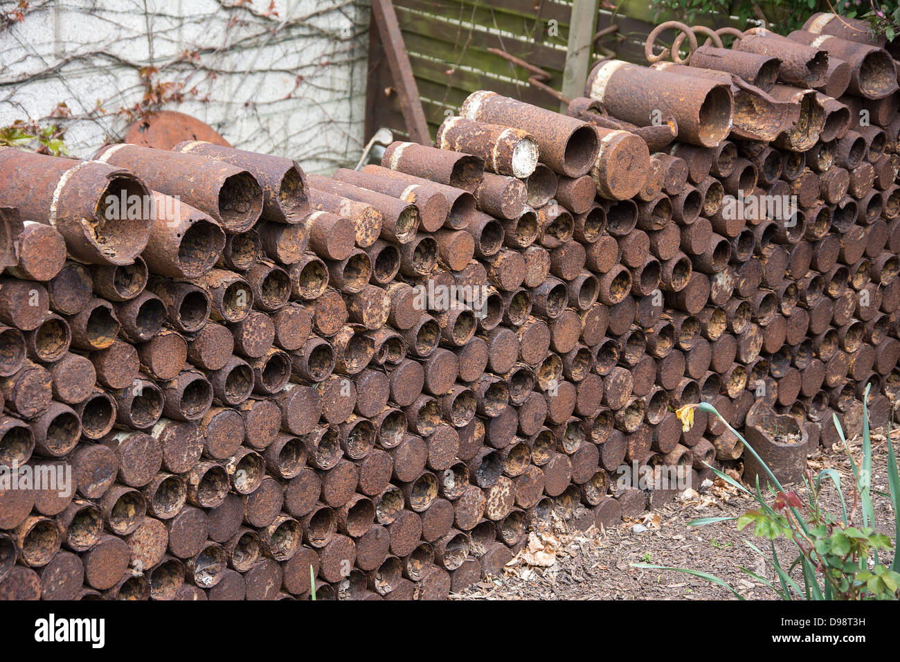 Pile of rusting First World War artillery shells Stock Photo - Alamy