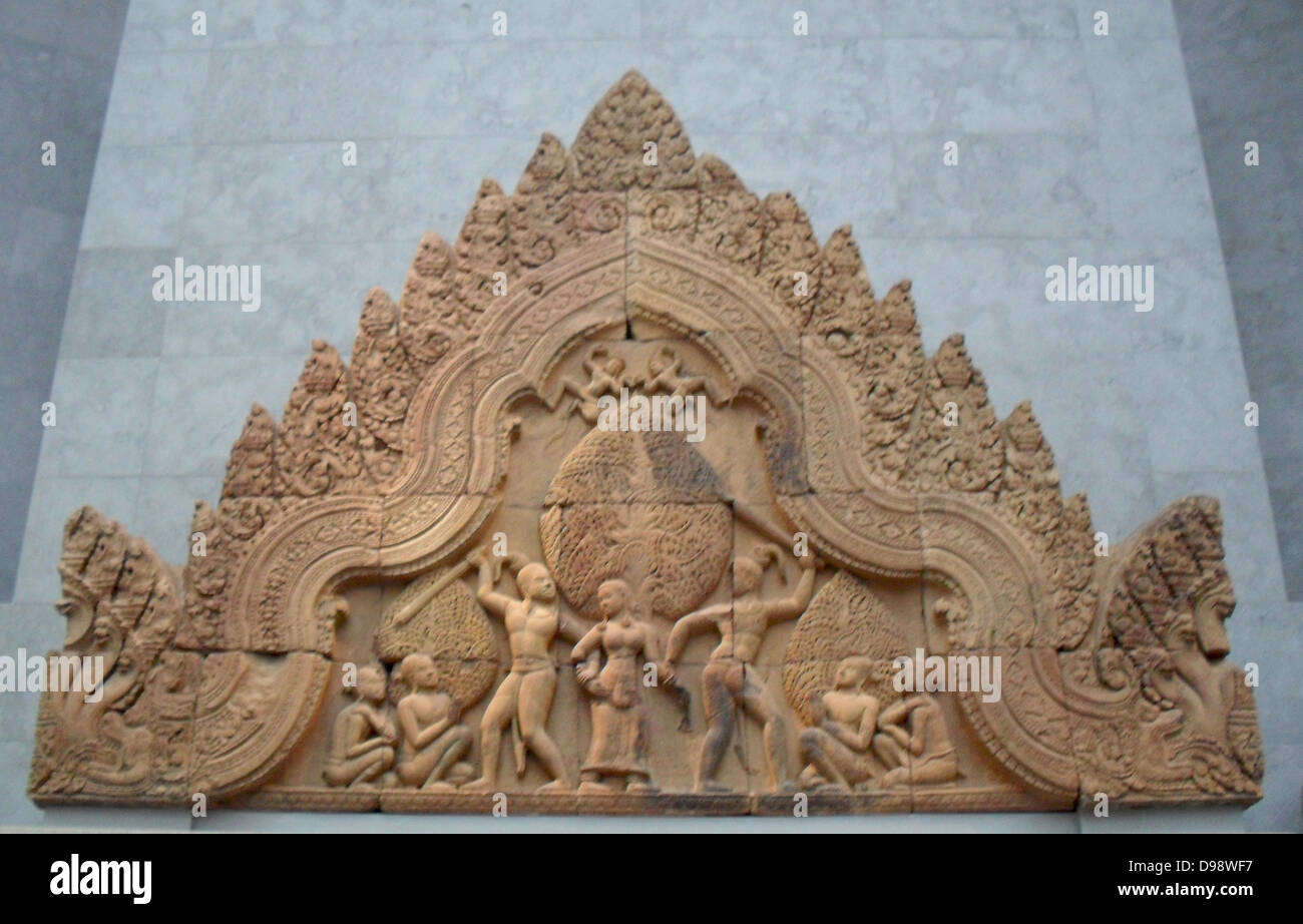 Western porch gopura III of Banteay Srei. the Battle of Sunda and ...