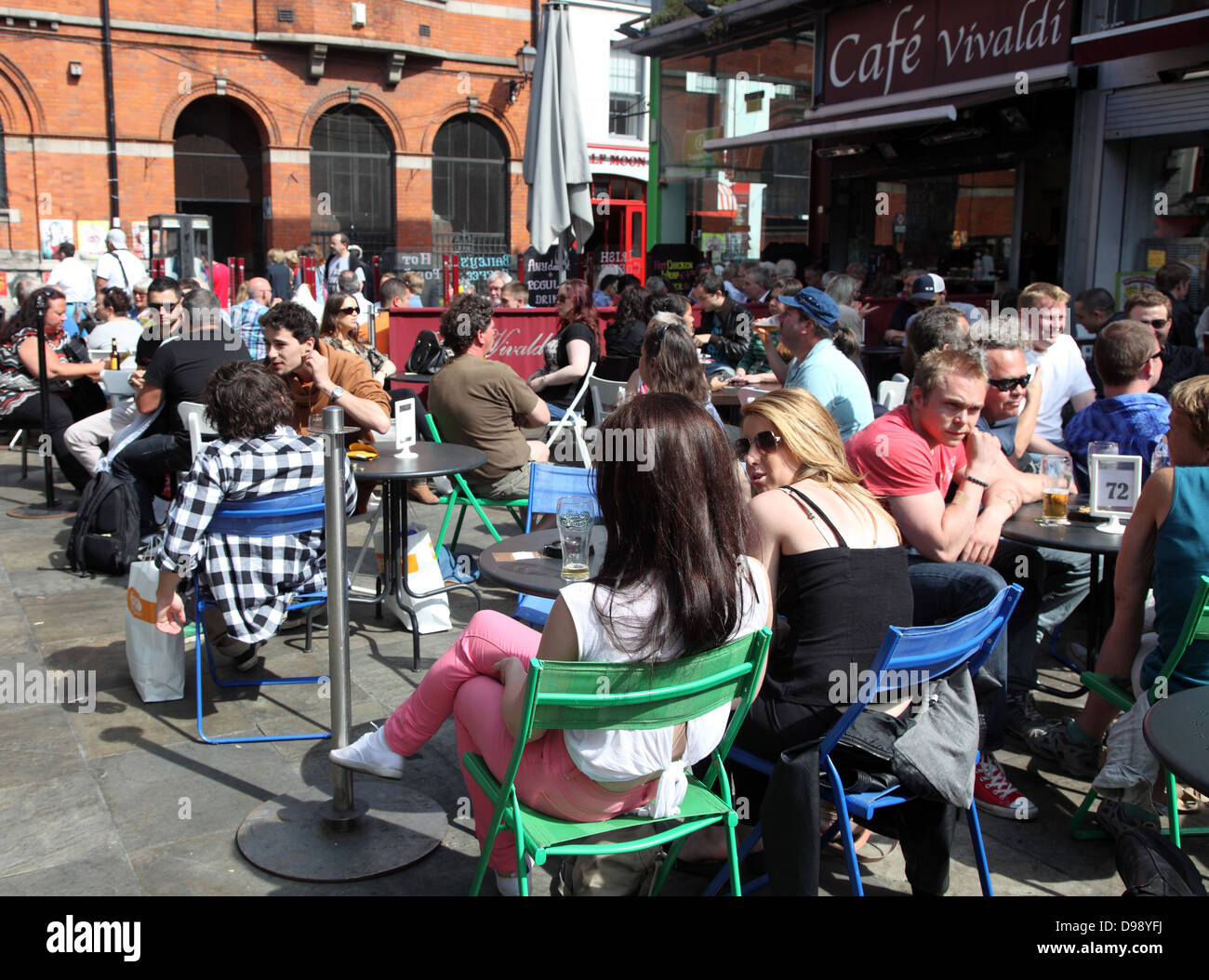 Cafe vivaldi hi-res stock photography and images - Alamy