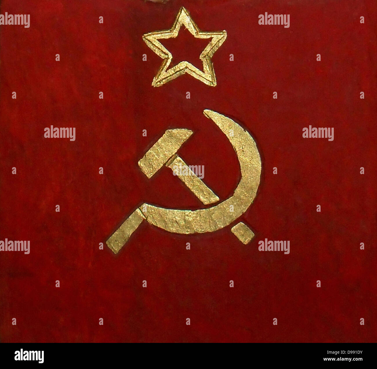 Hammer and sickle flag hi-res stock photography and images - Alamy